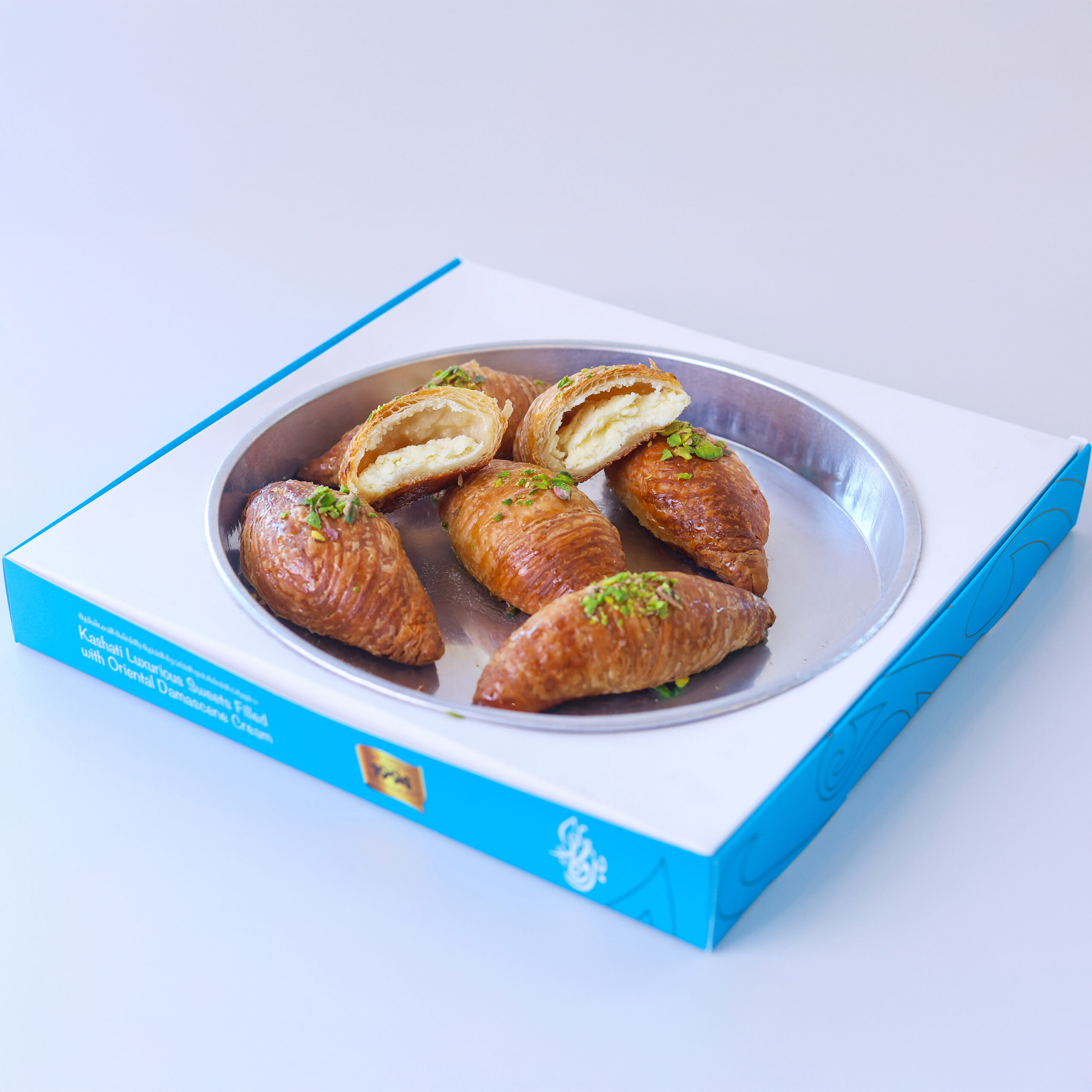 BROCAR Shebiat Kishta Round Tray – 10 Pieces – Brocar Sweets